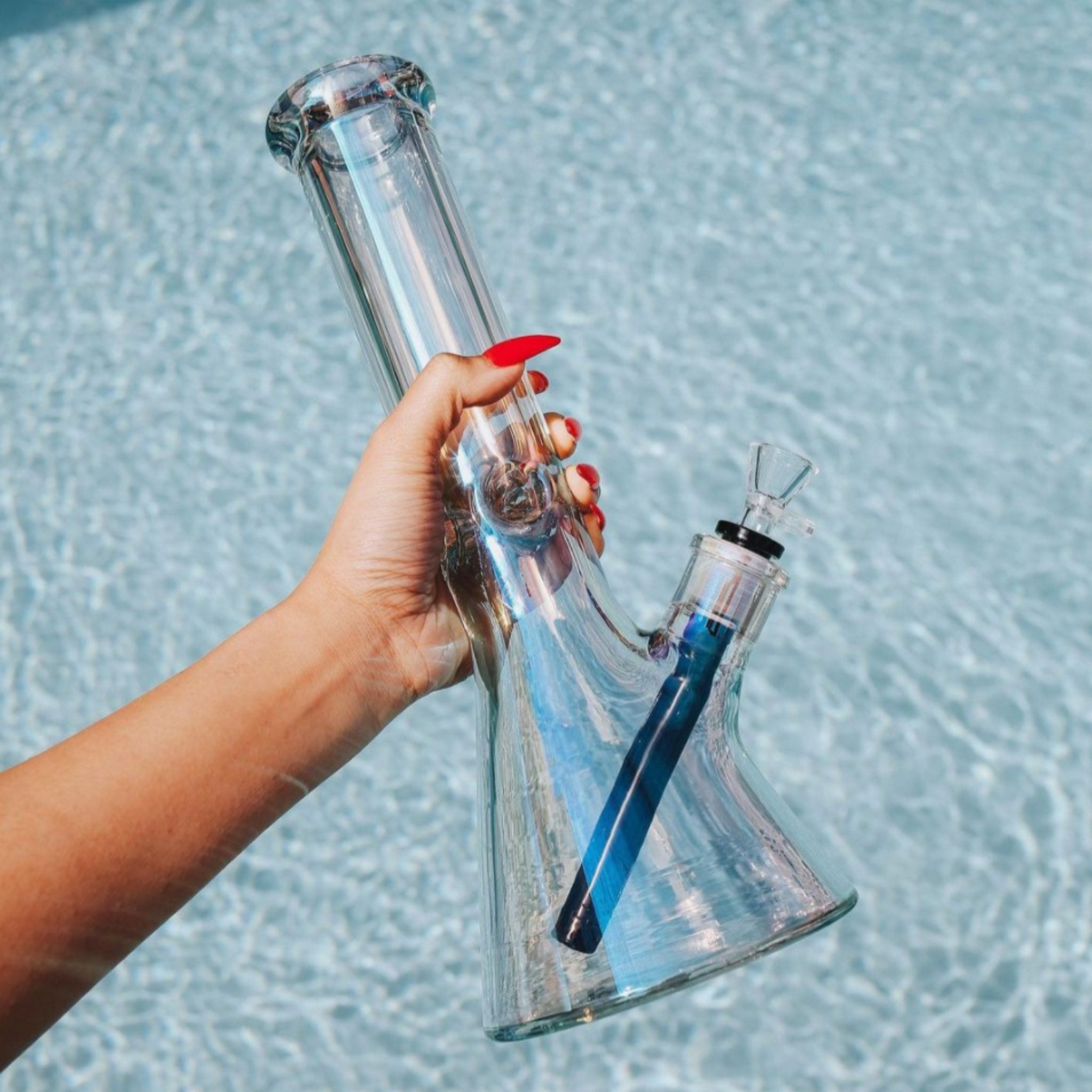 Iridescent Bong - Everything 420