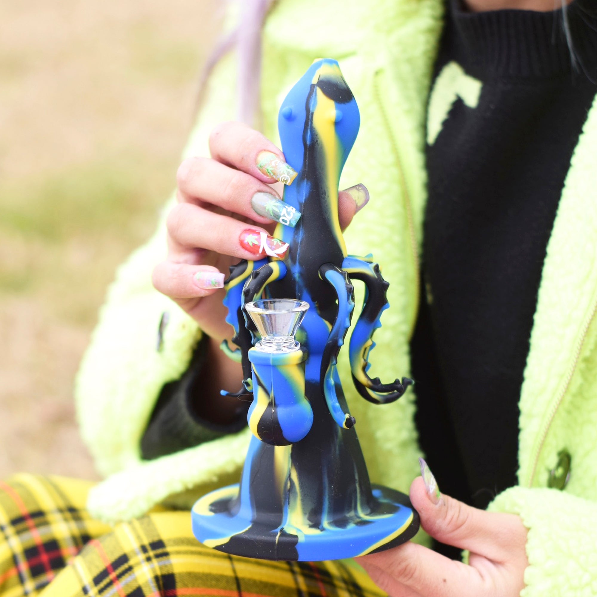 Silicone Squid Bong - 8.5 inches - Everything 420